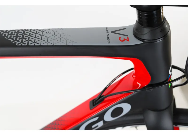 Colnago V3 Disc Complete Carbon Road Bike Ultegra Black/Red MKRD